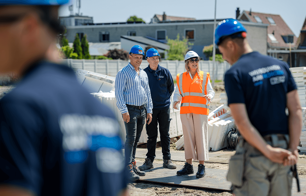 Koningin Máxima bezoekt bouwplaats in aanloop naar de Dag van de Bouw 2023