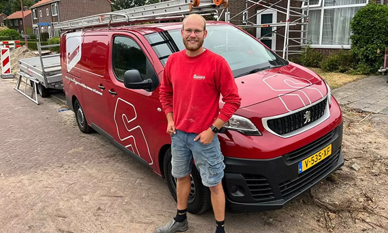 Leerling-timmerman Remco van der Wal volgt zijn hart
