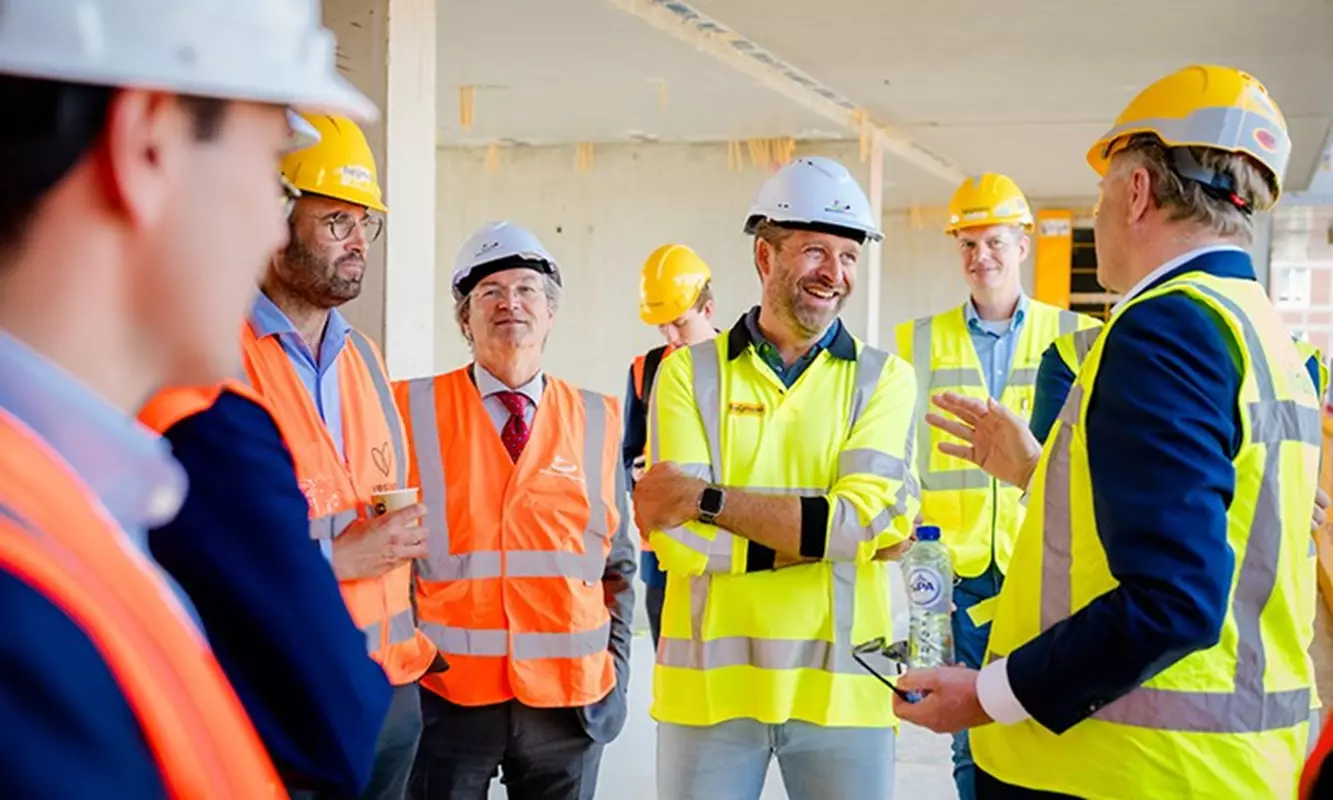 Nederland massaal op bezoek bij bouw en infra op de Dag van de bouw