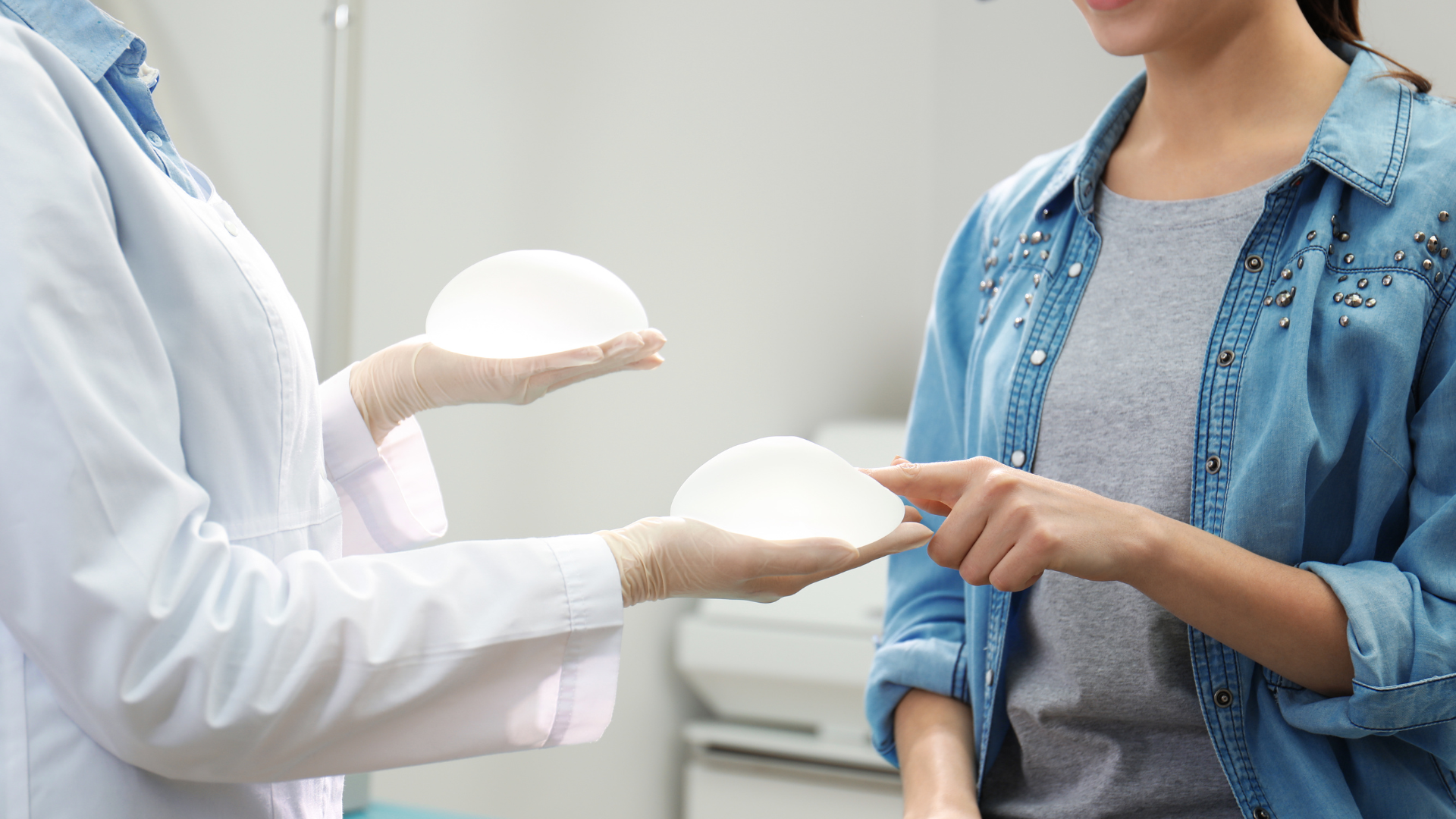 How to Choose the Right Breast Implant Size, Shape & Profile | Pall Mall