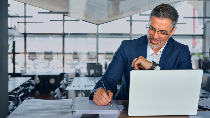 How to Write a Network Architect Job Description | Selby Jennings