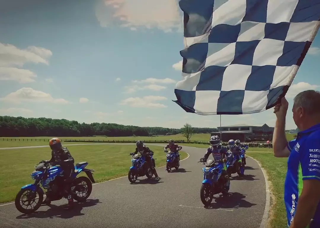 Suzuki GSX-S125 | Street Bikes