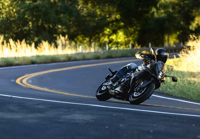 Suzuki GSX-8R | Suzuki Bikes UK