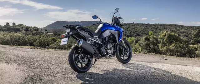 Suzuki V-Strom 800RE Tour | Suzuki Bikes UK